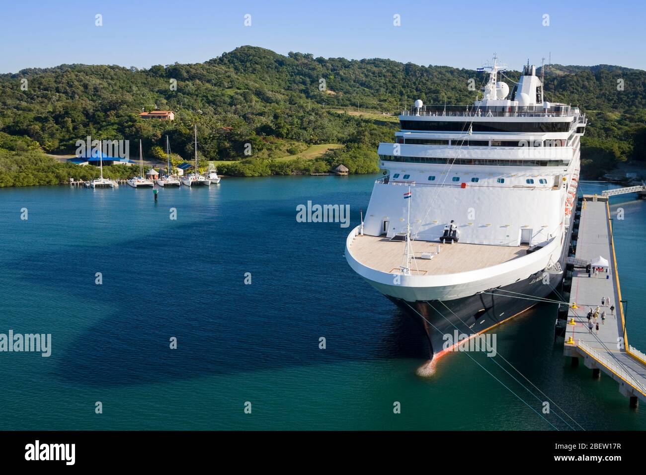 Center of pier hi-res stock photography and images - Alamy