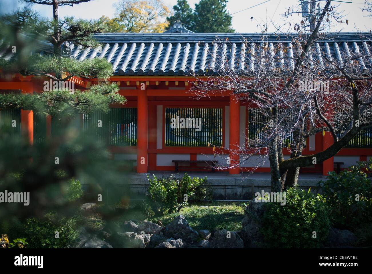 Sanjūsangen-dō (thirty-three ken) Temple, Higashiyama, Kyoto, Japan ...