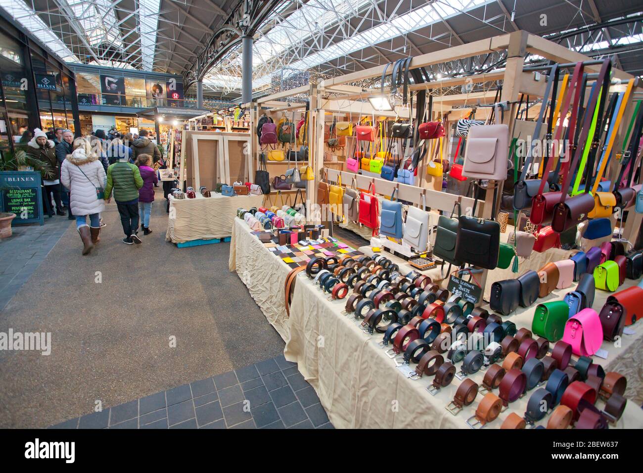 Spitalfields market london food stalls hi-res stock photography and ...