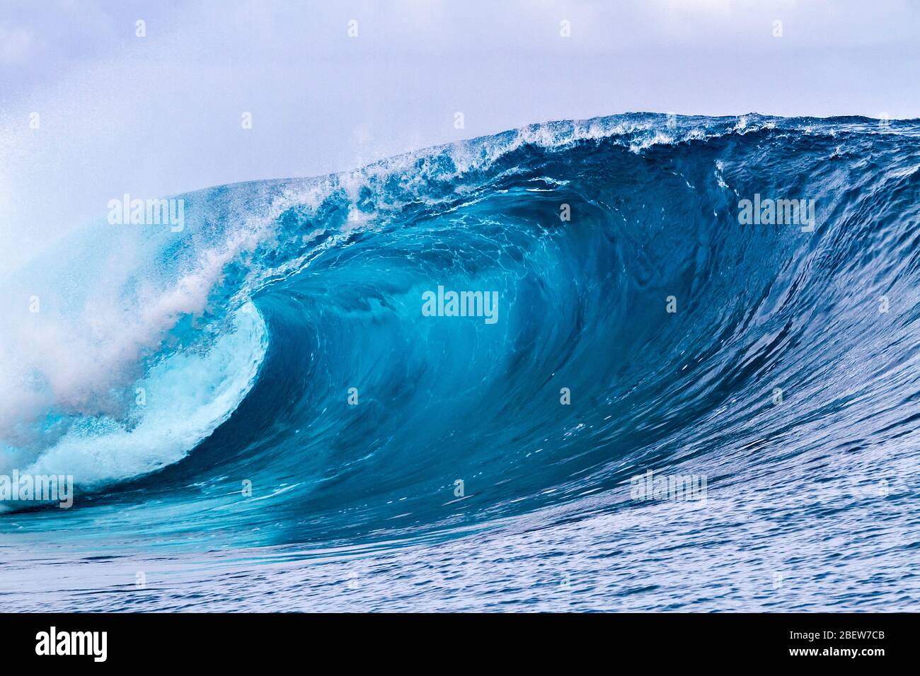 Perfect wave hi-res stock photography and images - Alamy