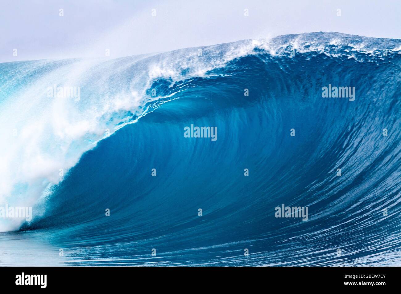 Perfect wave hi-res stock photography and images - Alamy