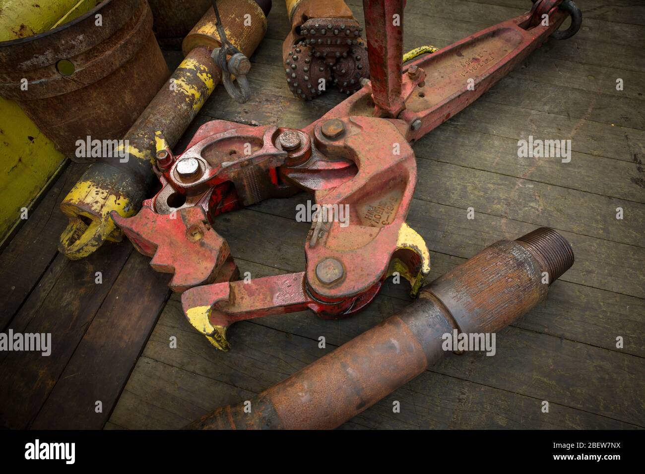 Oil for tools hi-res stock photography and images - Alamy
