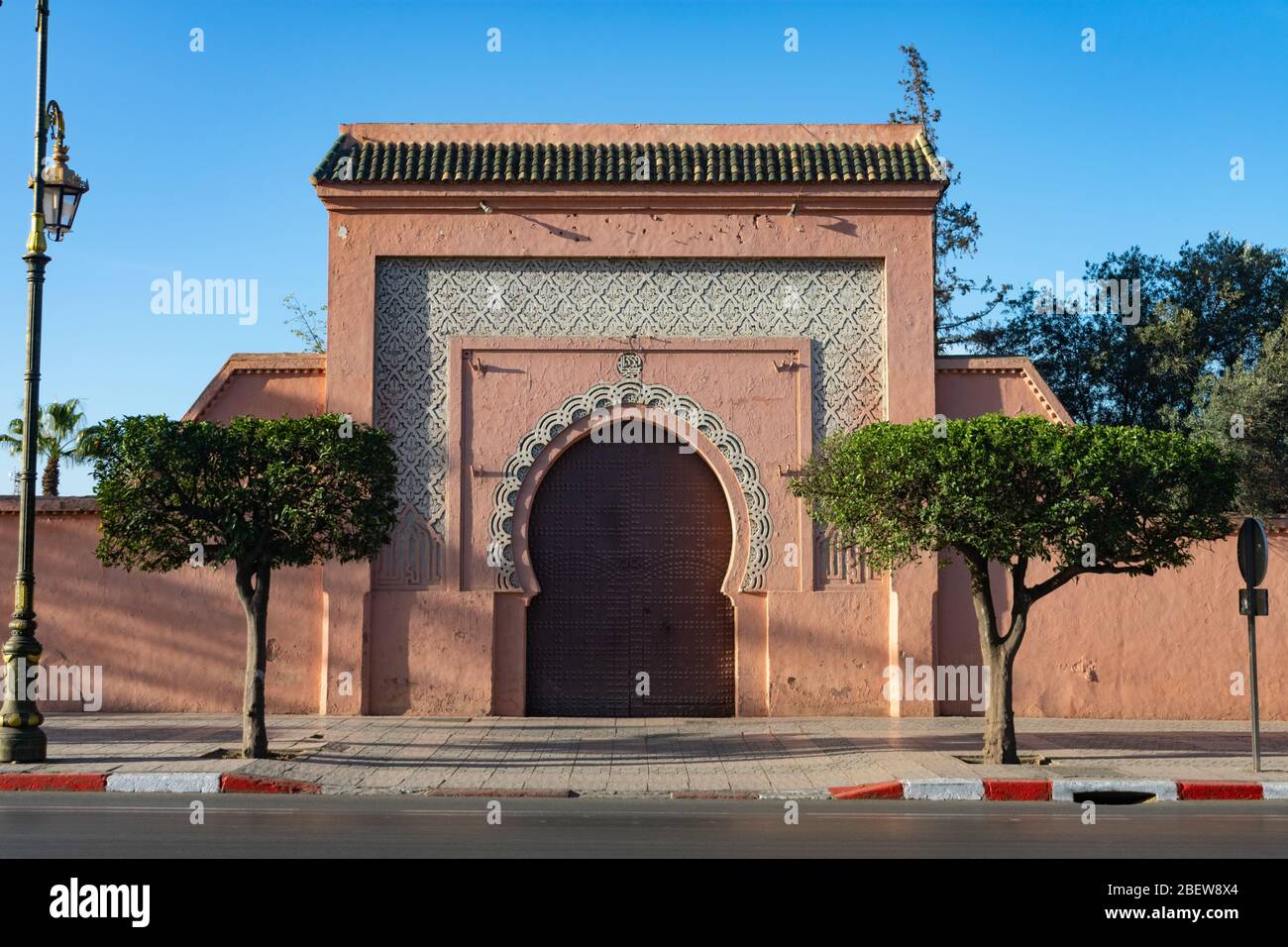 Marrakesh gate entrance architecture hi-res stock photography and ...
