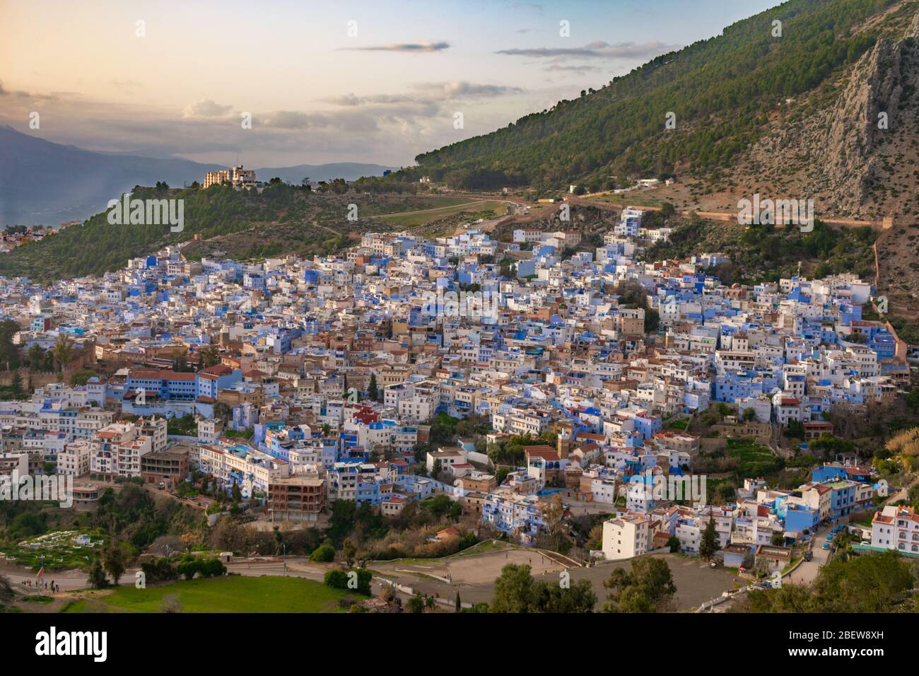 Windows chefchaouen hi-res stock photography and images - Alamy