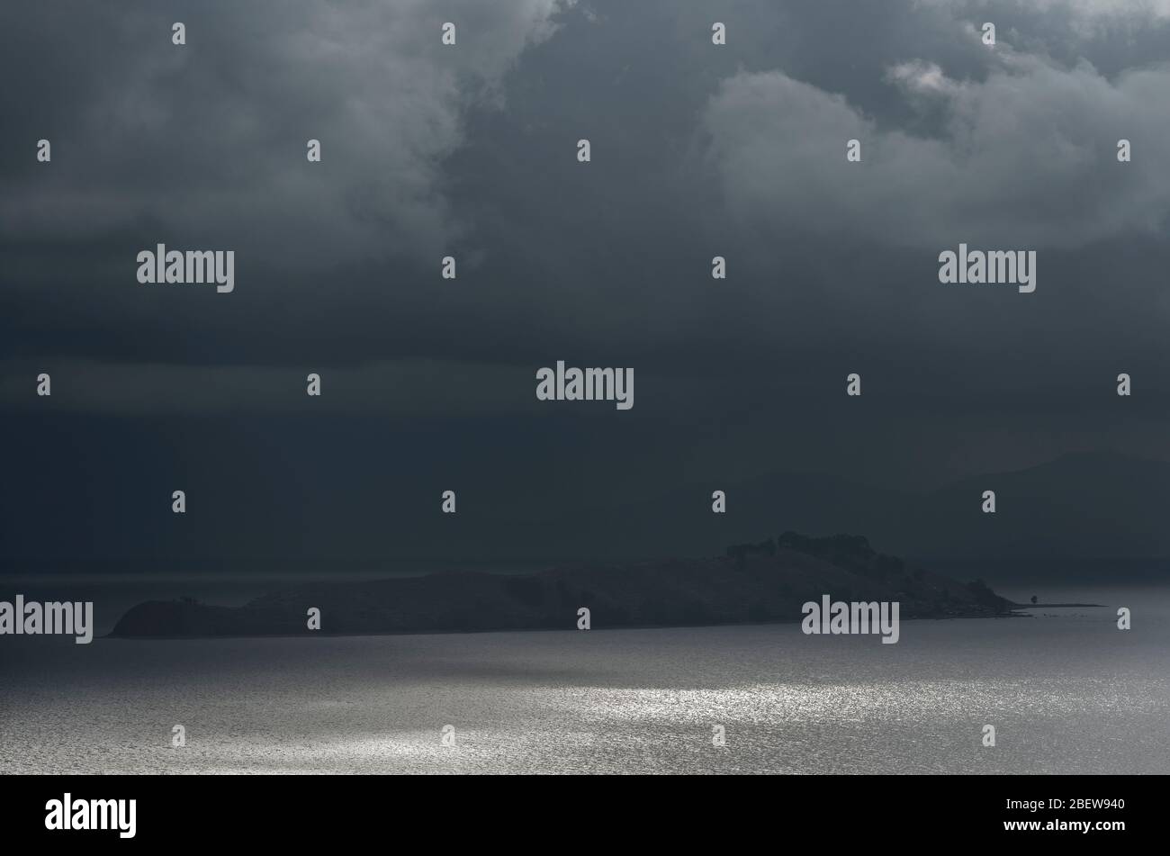 Dramatic view of the Moon Island (Isla de la Luna) seen from the Sun ...