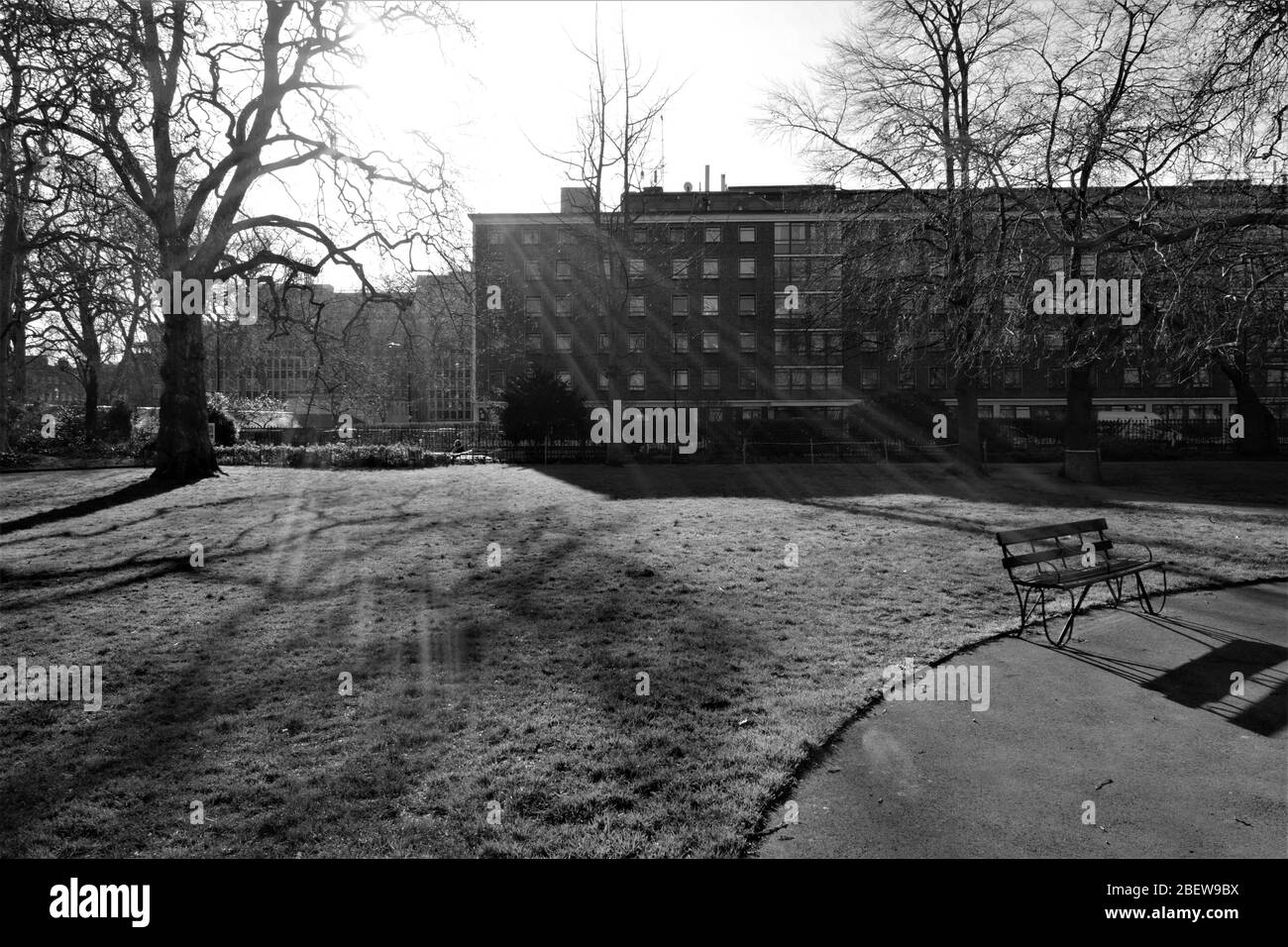 Russell square london bench hi-res stock photography and images - Alamy