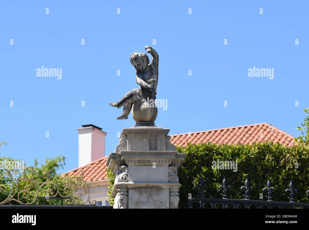 Pickfair hi-res stock photography and images - Alamy
