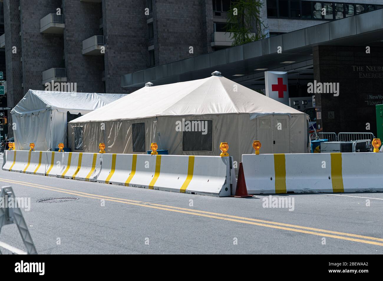 Fema tent hi-res stock photography and images - Alamy