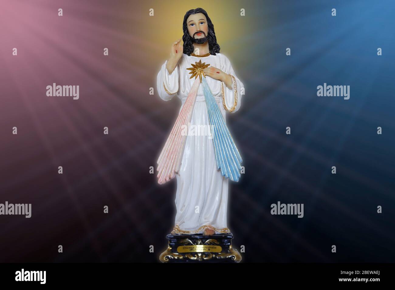 Statue representing the merciful Jesus Christ, divine mercy - Catholic ...