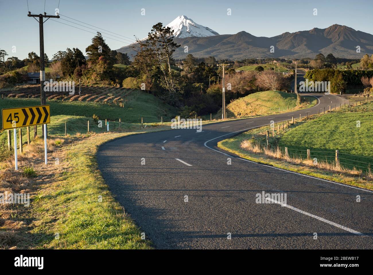 Mount taranaki farm hi-res stock photography and images - Alamy