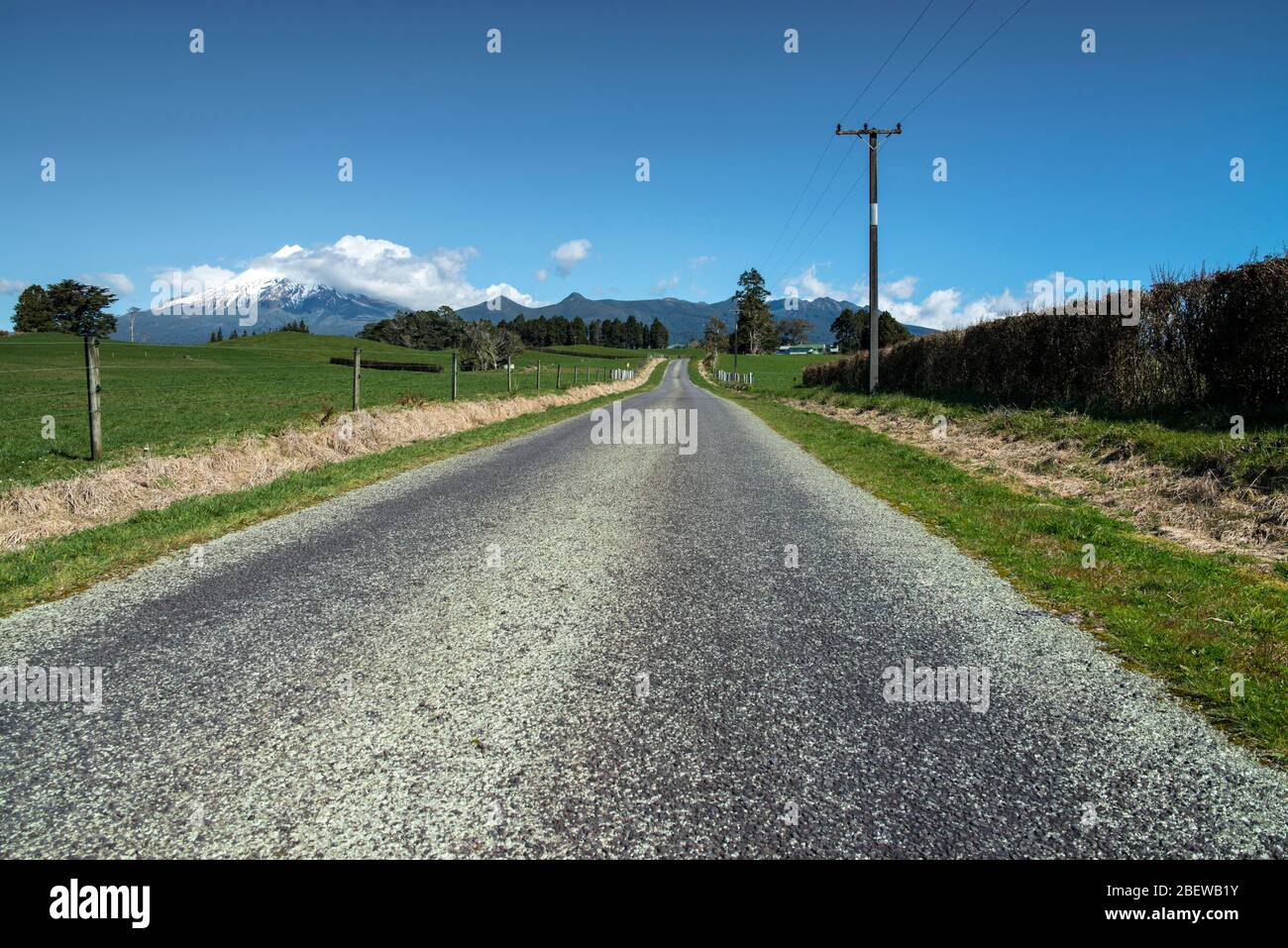 Mount taranaki farm hi-res stock photography and images - Alamy