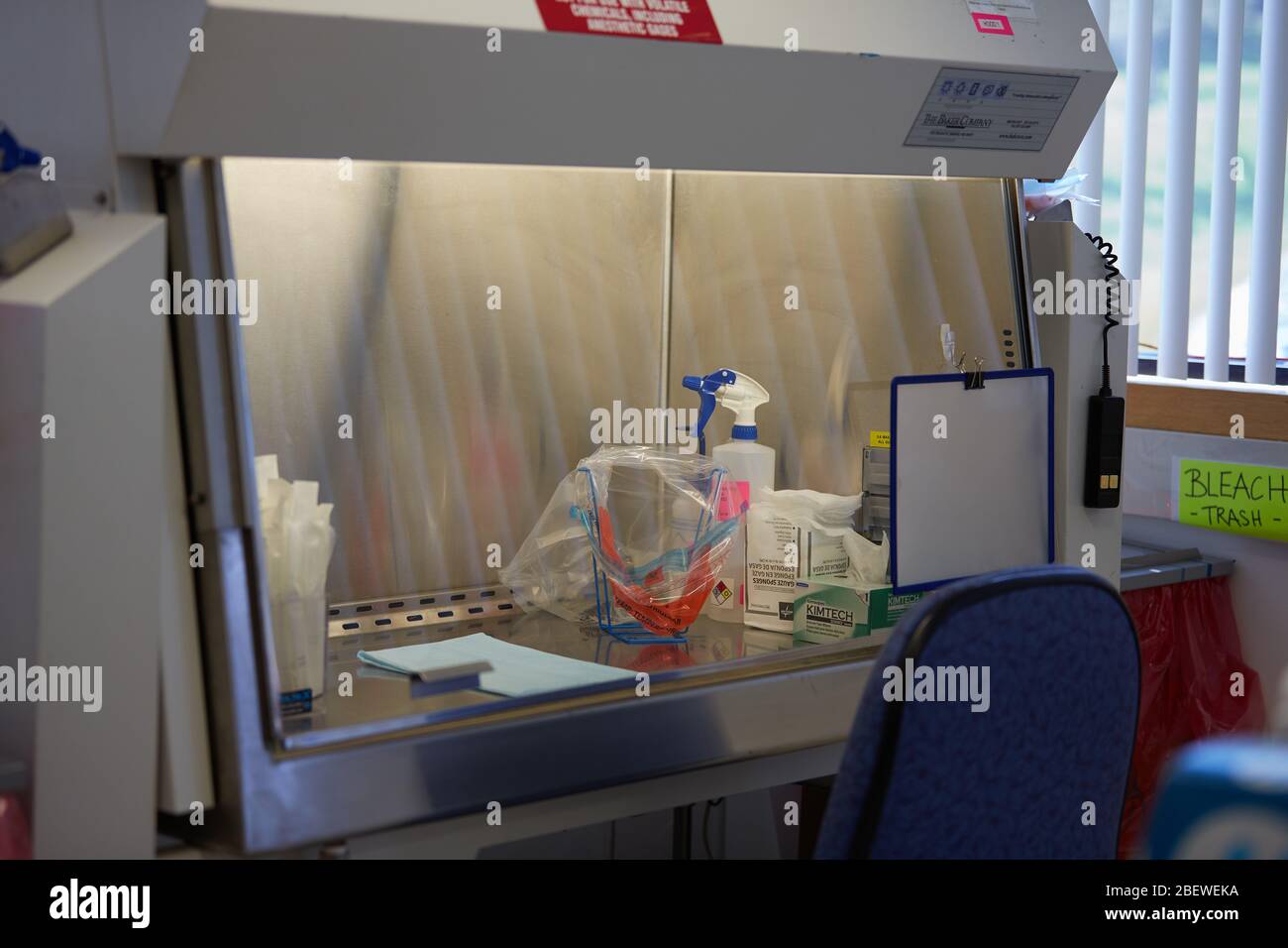 Corona testing booth hi-res stock photography and images - Alamy