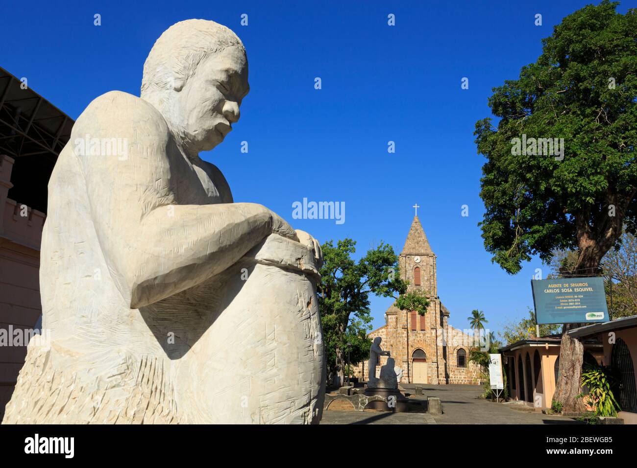 Sculpture by Rodolfo Ramirez & Cathedral, Puntarenas City, Costa Rica ...
