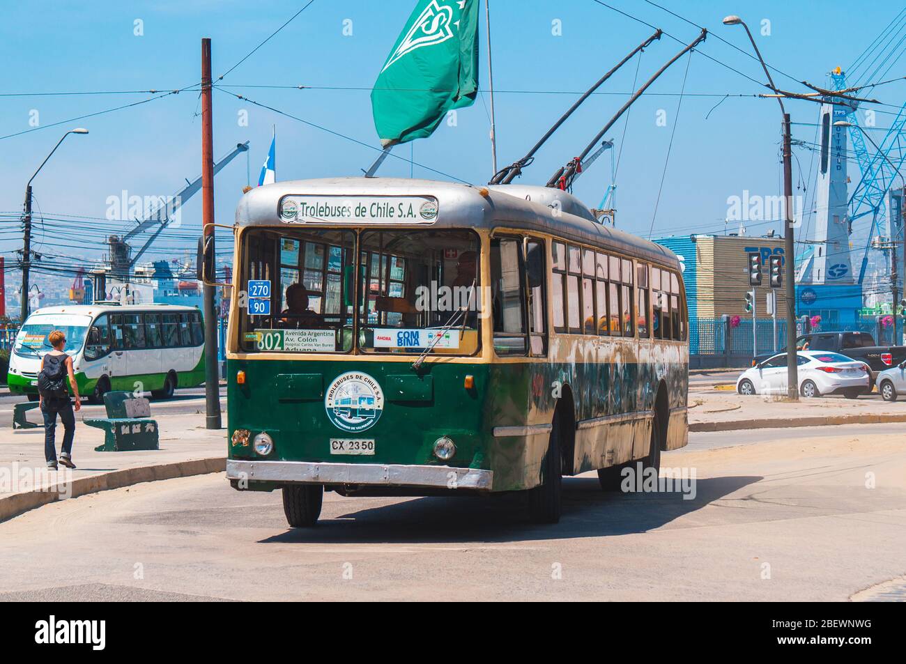 VALPARAISO, CHILE - FEBRUARY 2016: A trolleybus in Valparaiso Stock ...