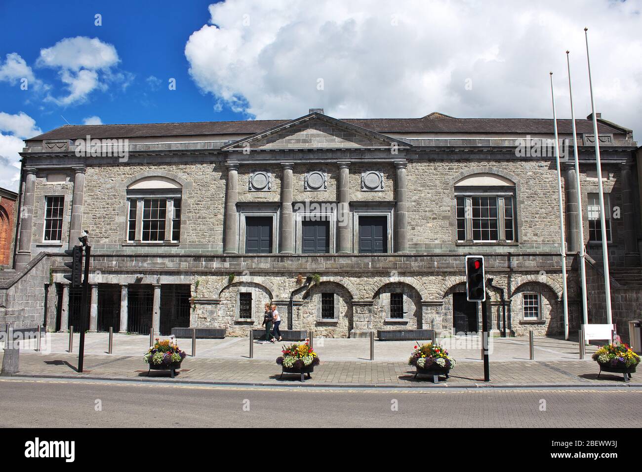 Kilkenny courthouse hi-res stock photography and images - Alamy