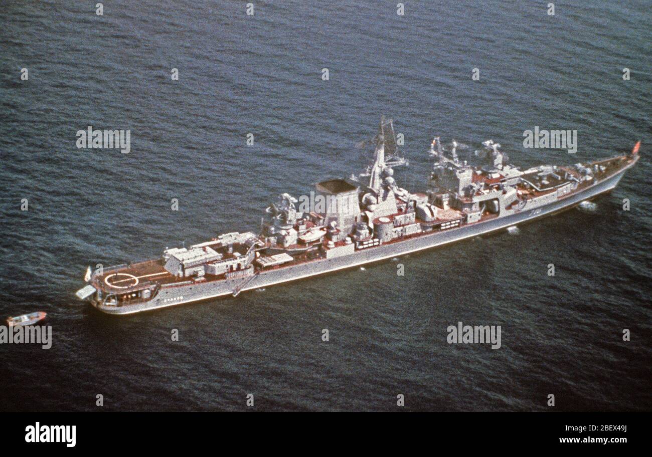 1980s - A port quarter view of a Soviet Kara Class guided missile ...