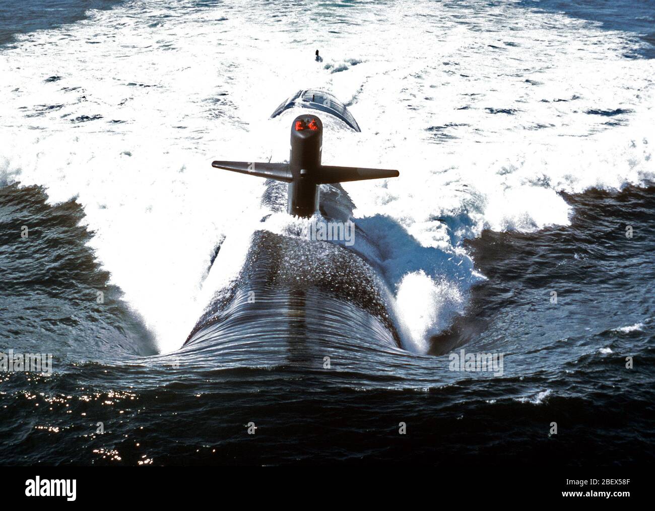 1981 - A bow view of the nuclear-powered attack submarine SAN FRANCISCO ...