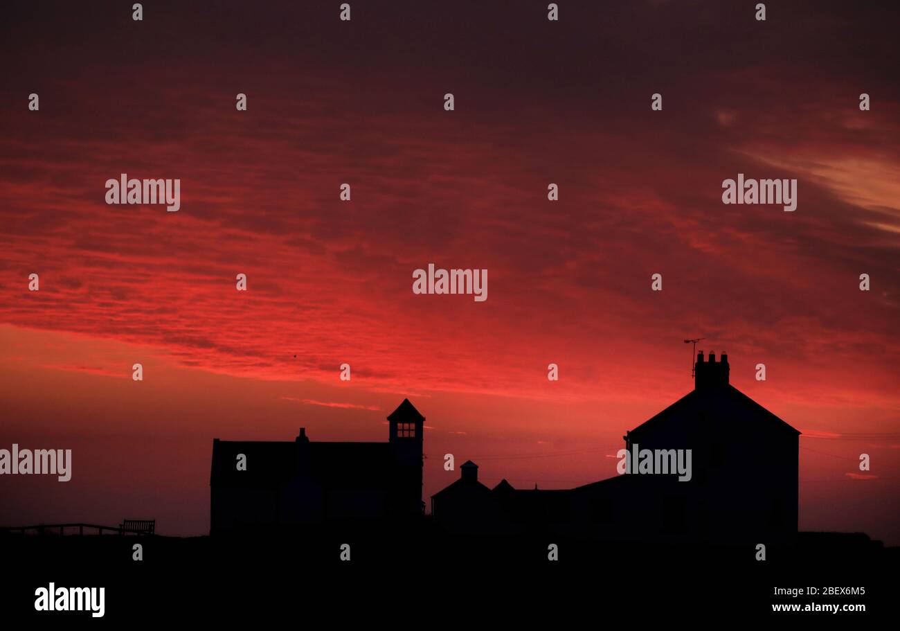 Sunrise seaton sluice in hi-res stock photography and images - Alamy