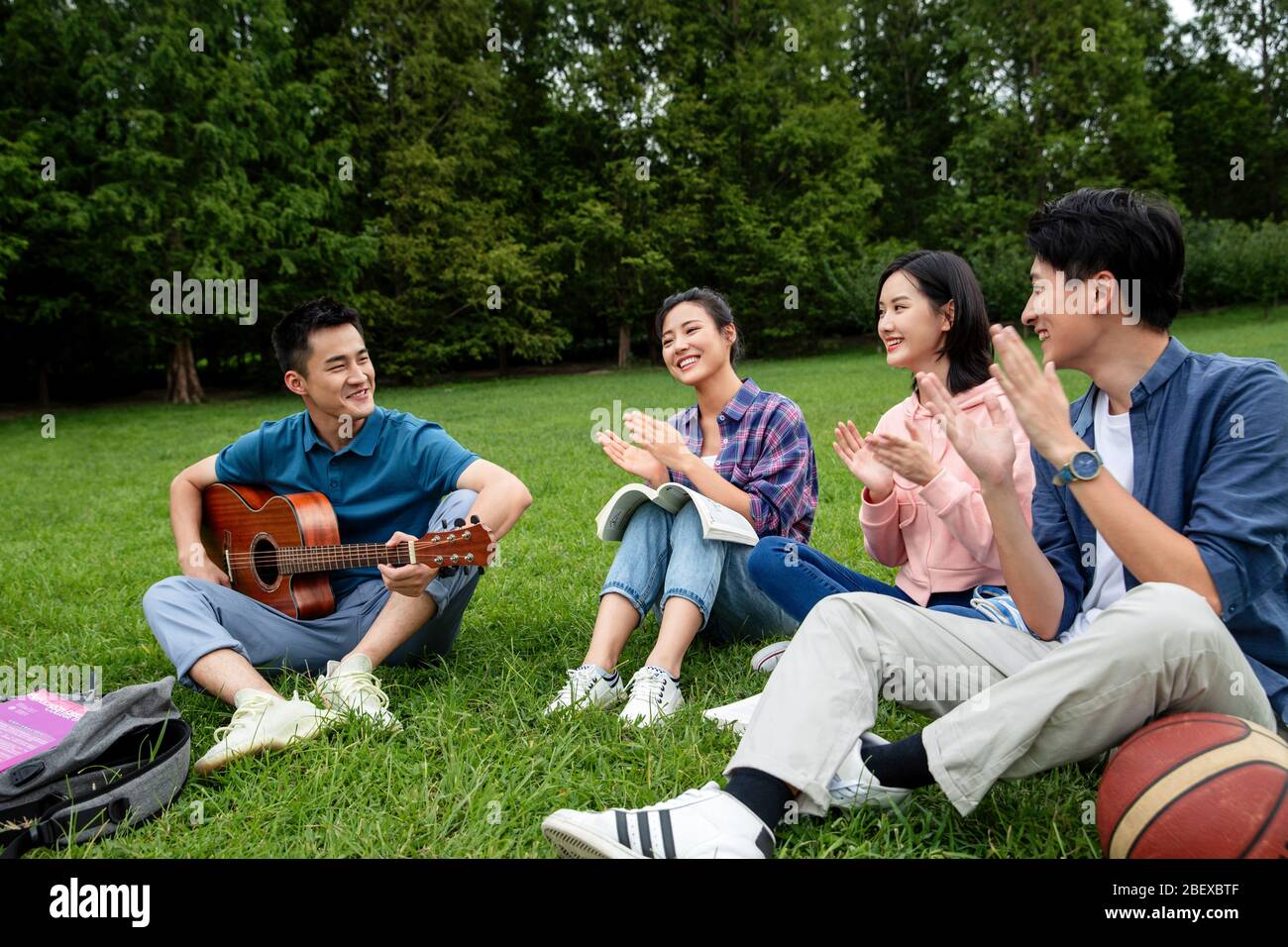 Singing student hi-res stock photography and images - Alamy