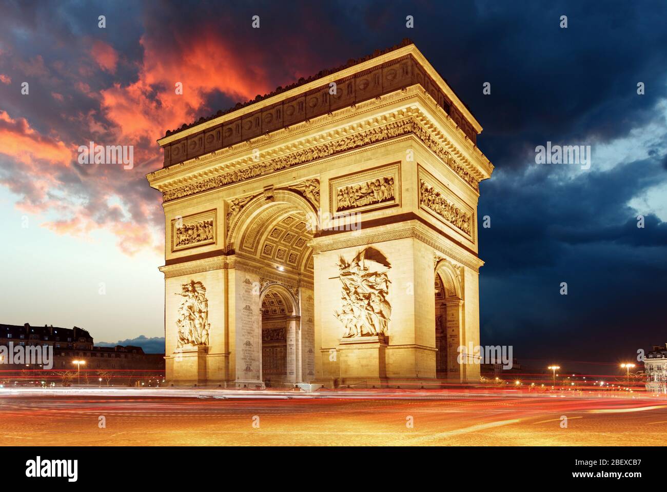 Arc de triomphe Paris city at sunset Stock Photo - Alamy