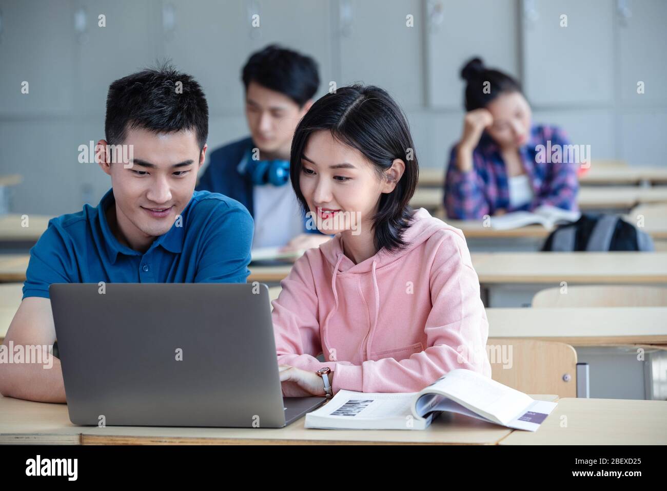 College students' classroom learning in class Stock Photo - Alamy