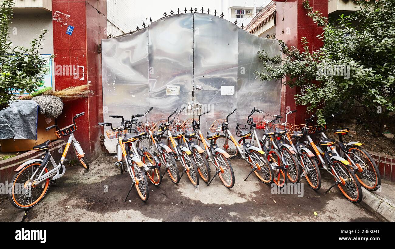 Chengdu city china hi-res stock photography and images - Alamy