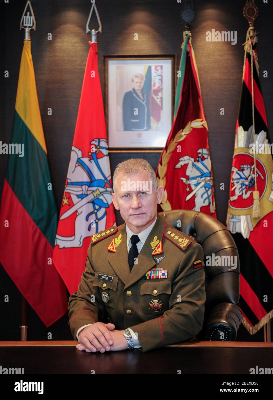 Commander of the lithuanian armed forces hi-res stock photography and ...