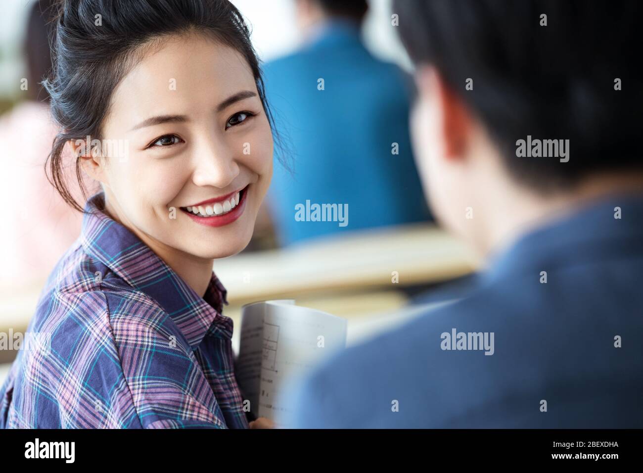Serious discussion classroom hi-res stock photography and images - Alamy