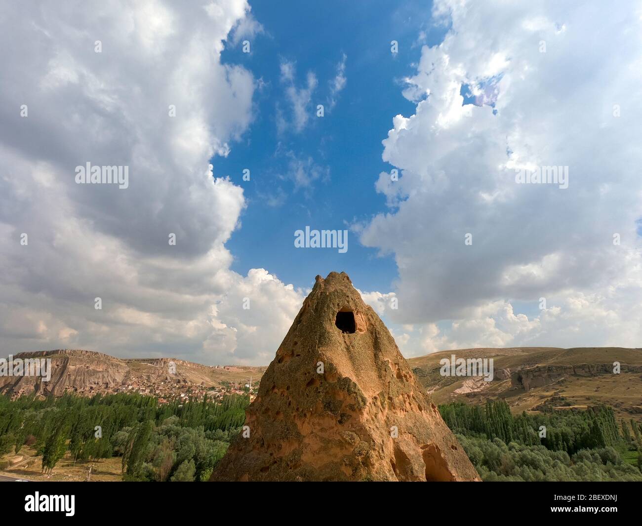 Huge spire hi-res stock photography and images - Alamy