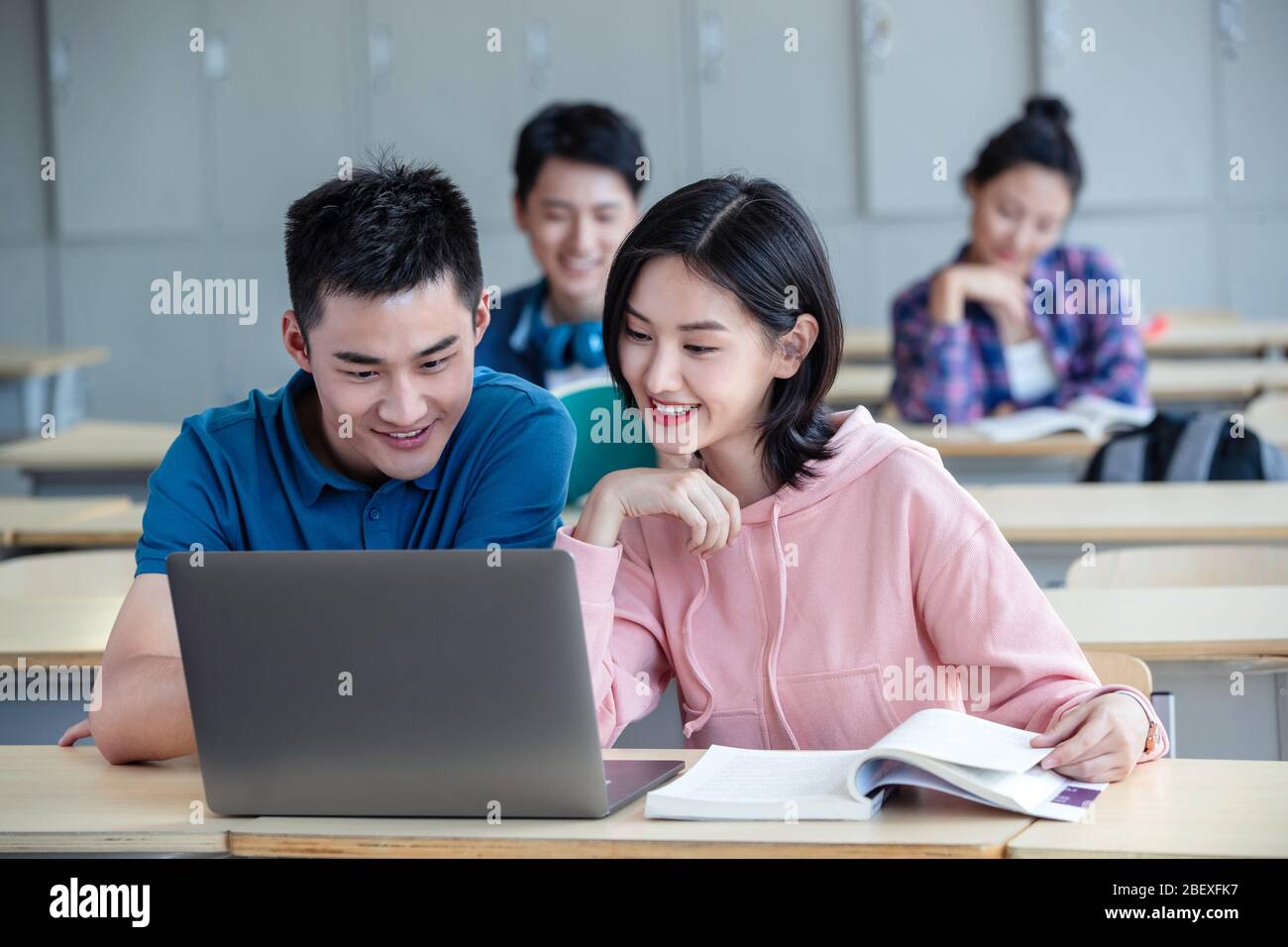 College students' classroom learning in class Stock Photo - Alamy