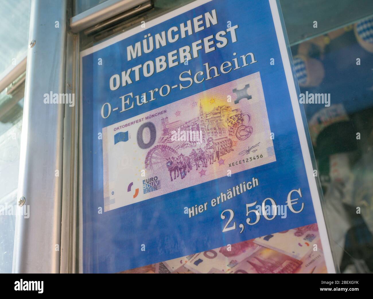 Zero euro hi-res stock photography and images - Alamy