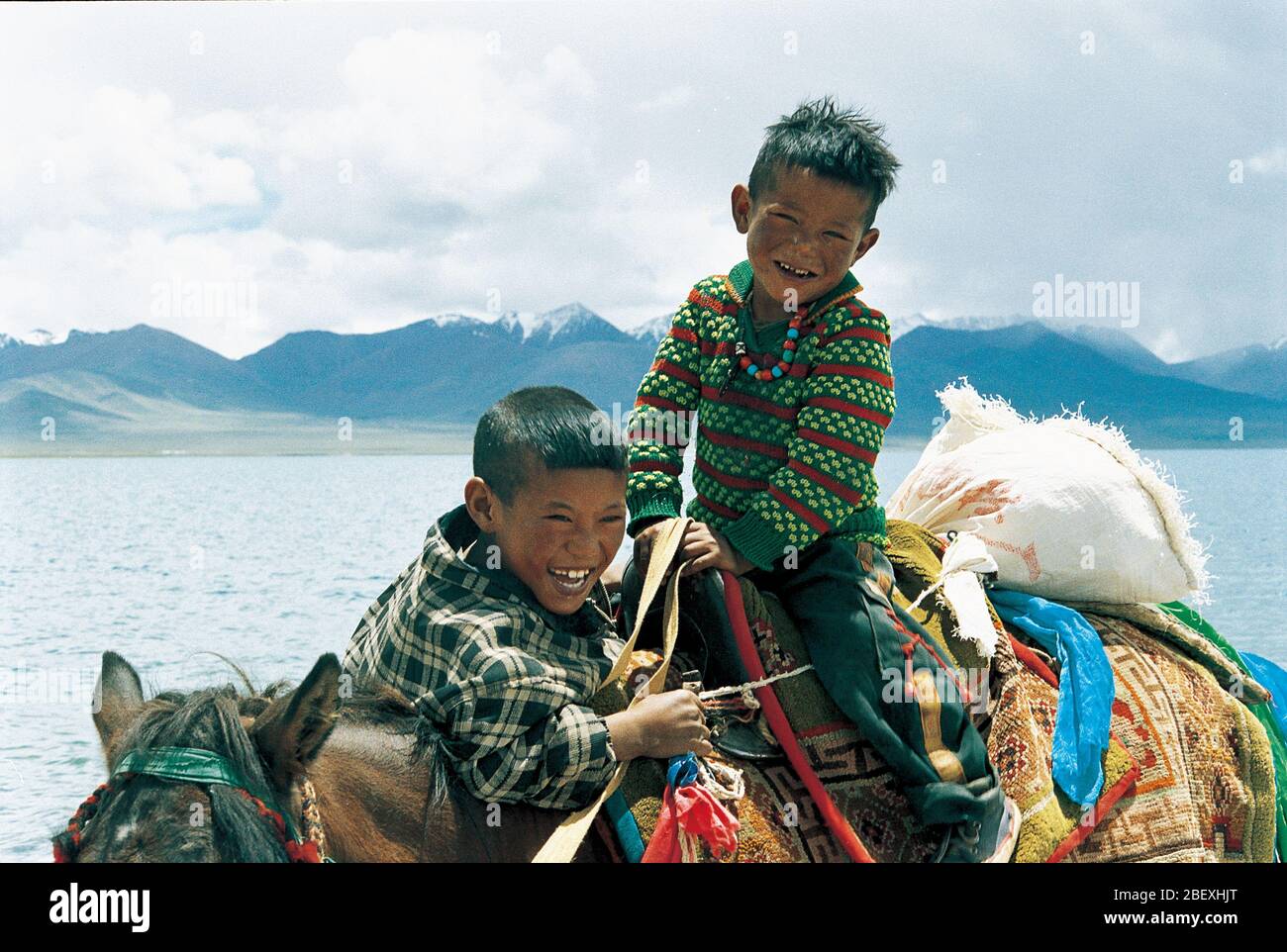 Tibetan children hi-res stock photography and images - Alamy