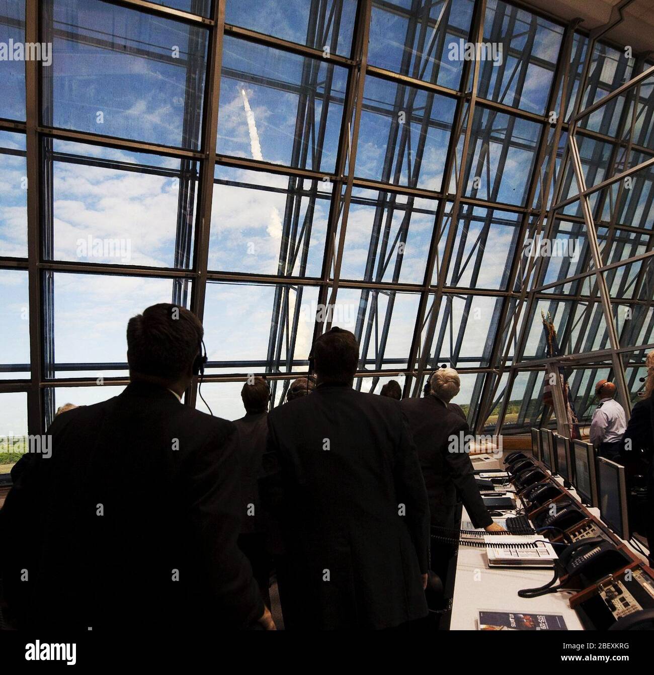 Managers firing room four hi-res stock photography and images - Alamy