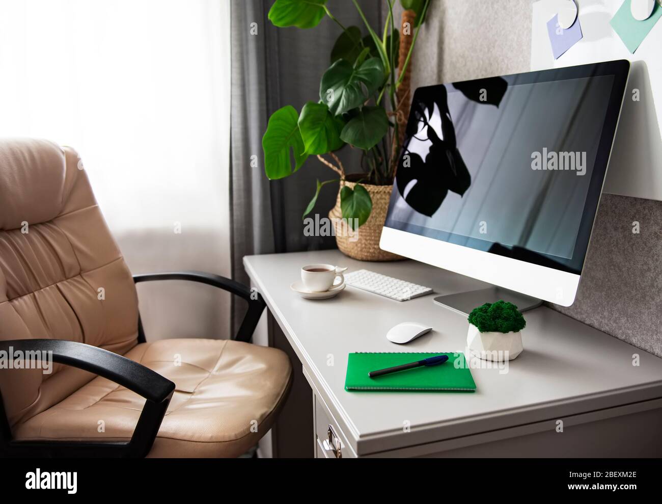 Workplace office room workroom workspace hi-res stock photography and ...