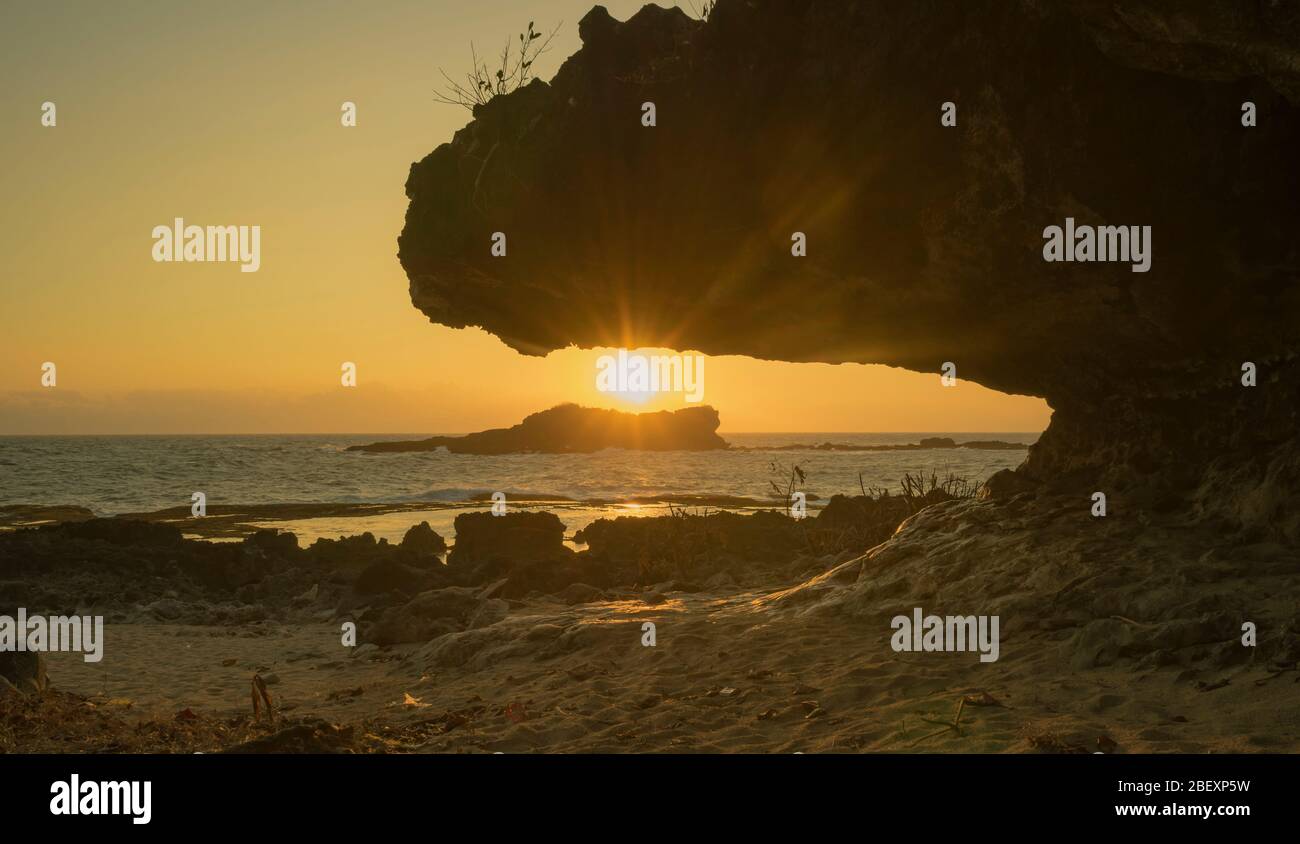 Sunlight beam hi-res stock photography and images - Alamy