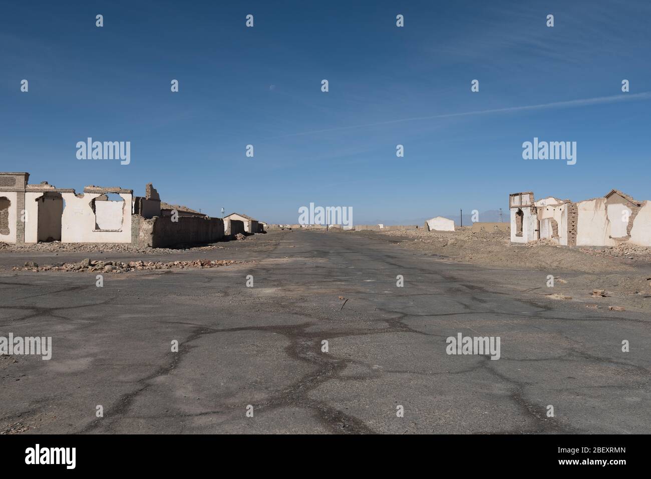 view of the ruins of the abandoned oil town, Lenghu, China Stock Photo ...