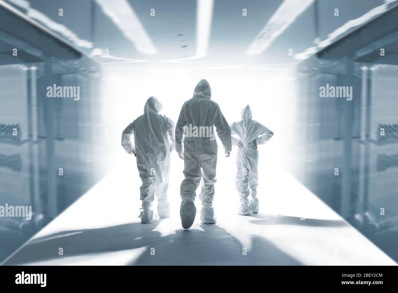 The medical team back to wear protective clothing Stock Photo - Alamy