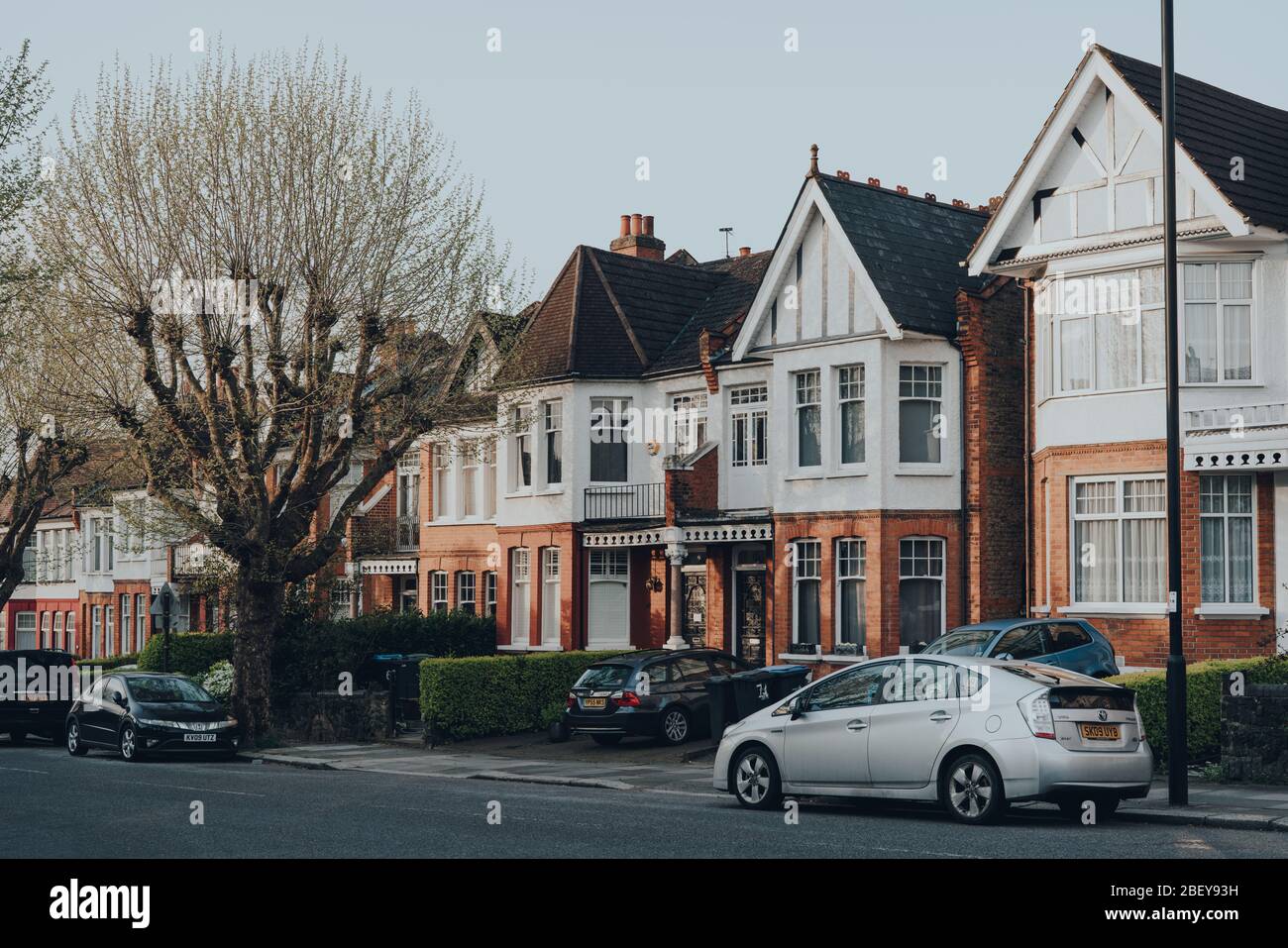 Palmers green houses hi-res stock photography and images - Alamy