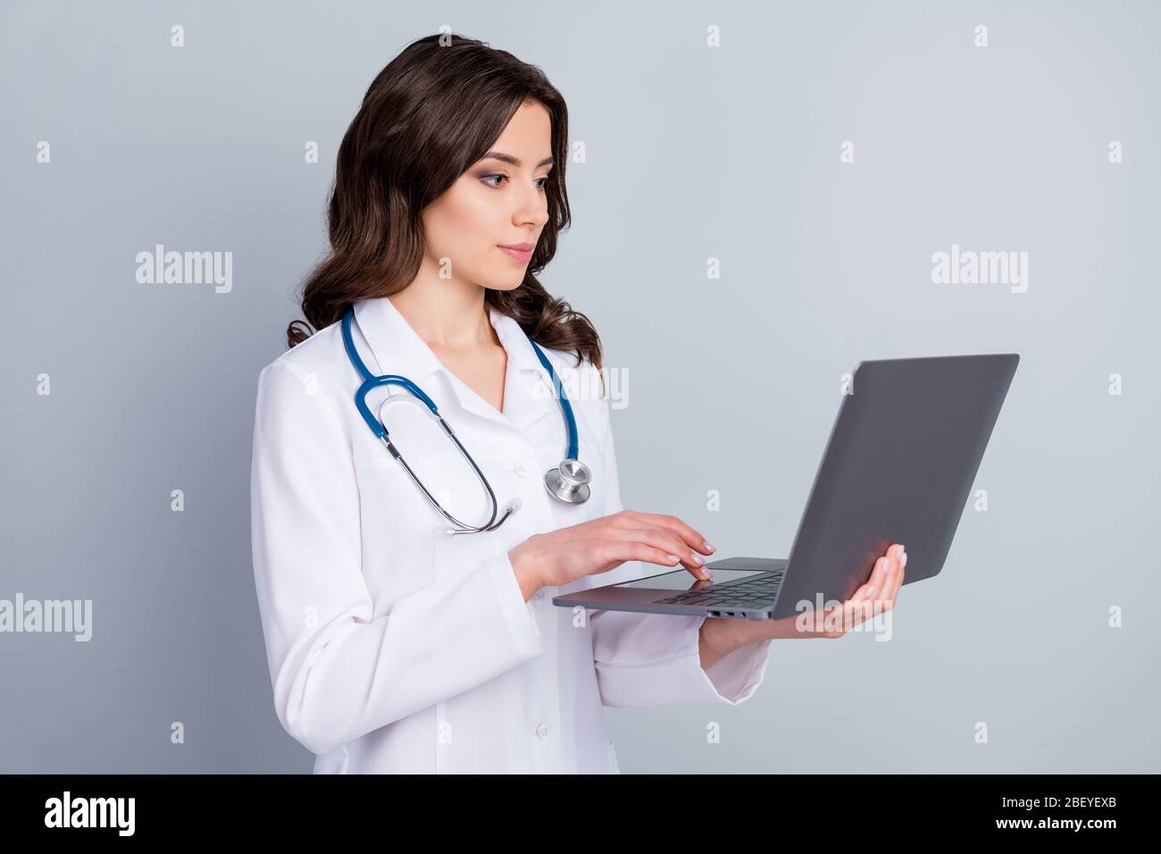Photo of focused experienced doc girl have corona virus patient ...