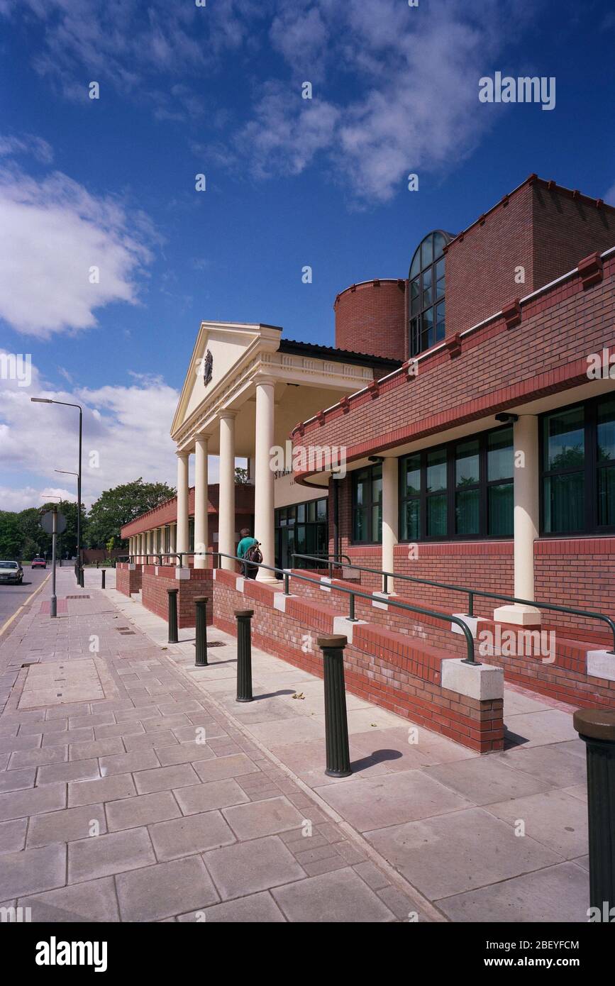 Brent Magistrates Court, London, Uk, in 1990 when newly built Stock ...
