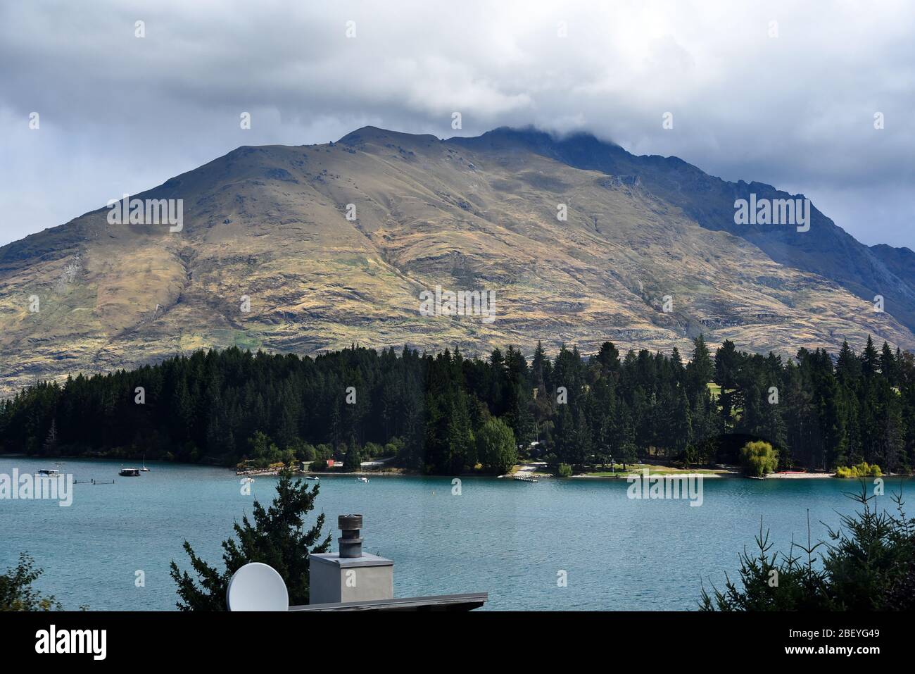 remarkables mountain,queenstown,new zealand Stock Photo - Alamy
