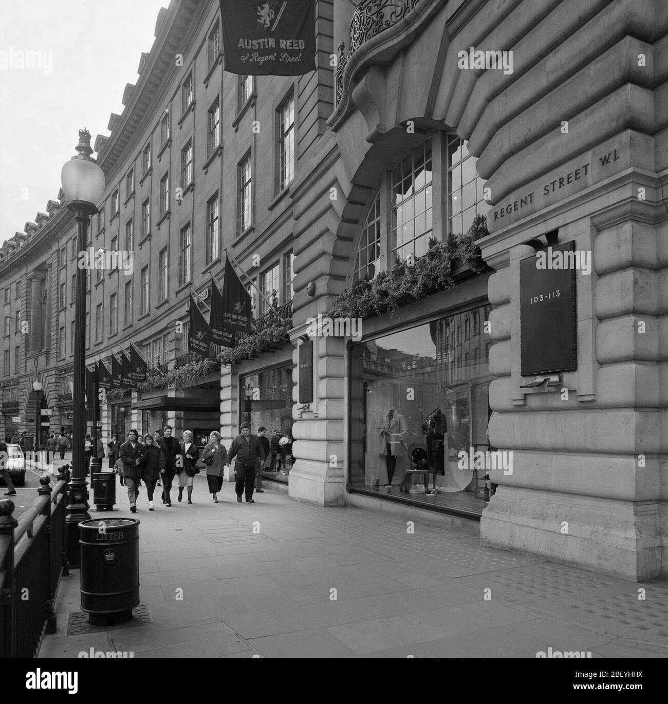 London in the 1990s Black and White Stock Photos & Images - Alamy