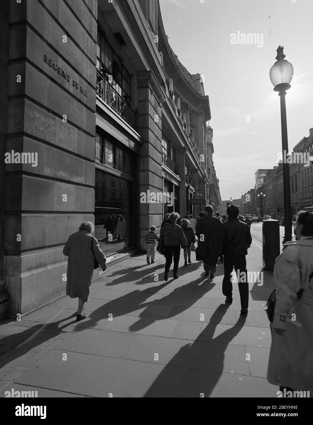 Central london in 1992 hi-res stock photography and images - Alamy