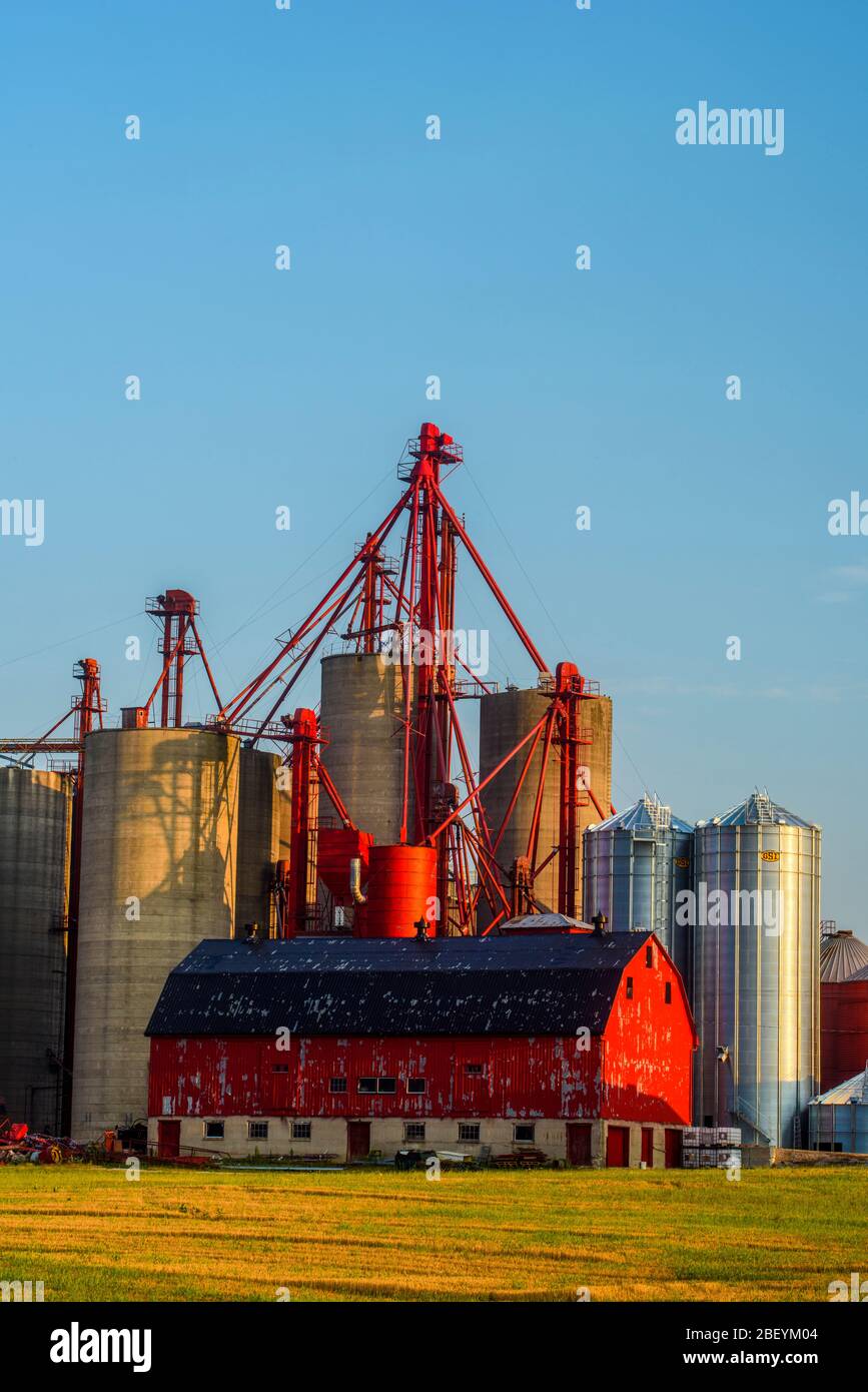 Large Ancient Grain Storage Buildings Grain Farmers Looking For