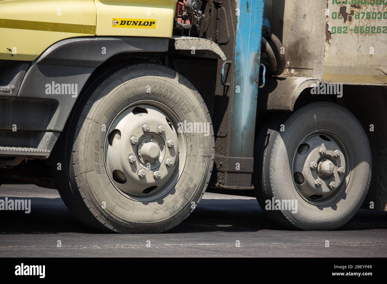 6 wheel bus hi-res stock photography and images - Alamy