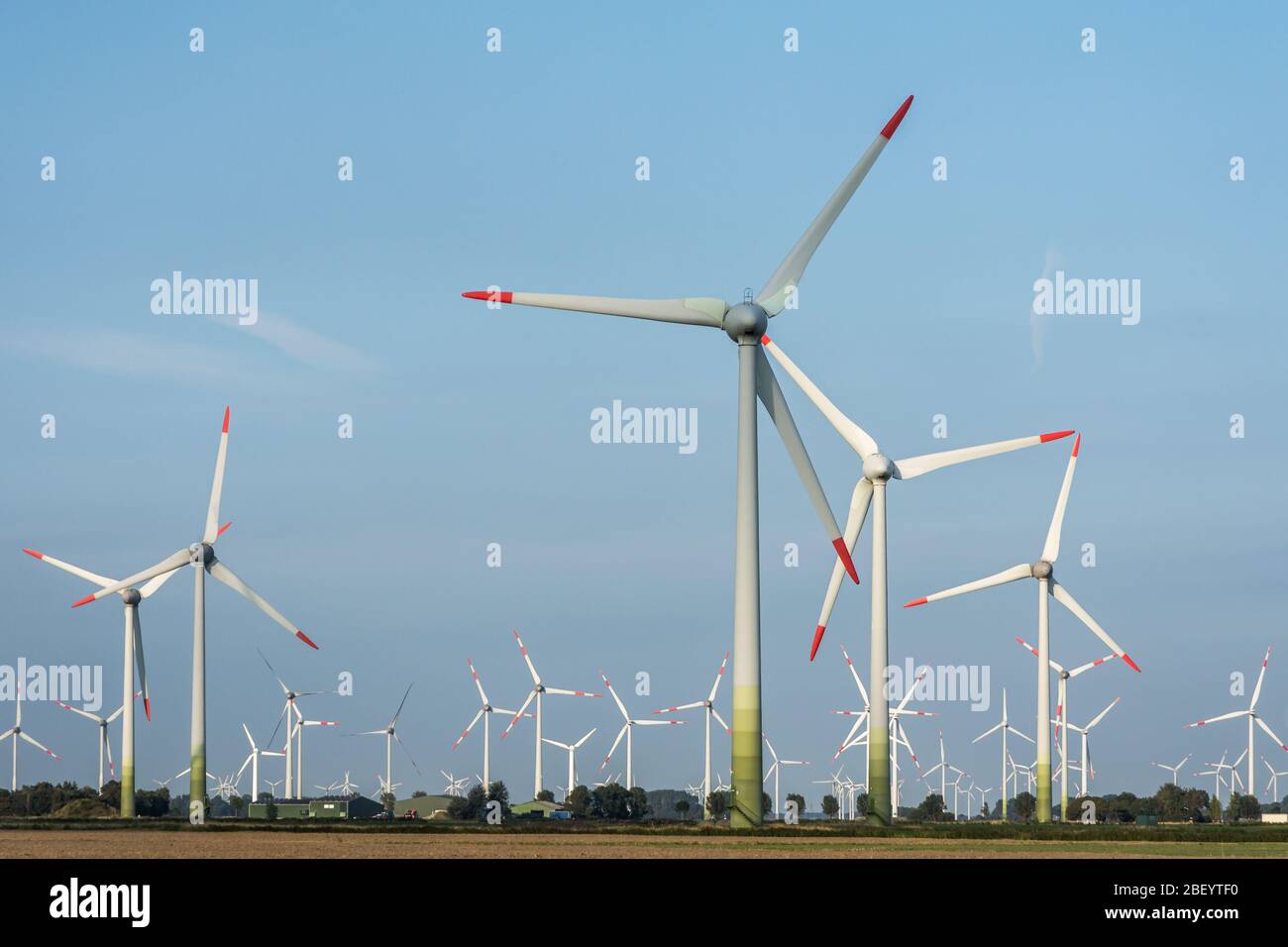 Power generation turbine onshore hi-res stock photography and images ...