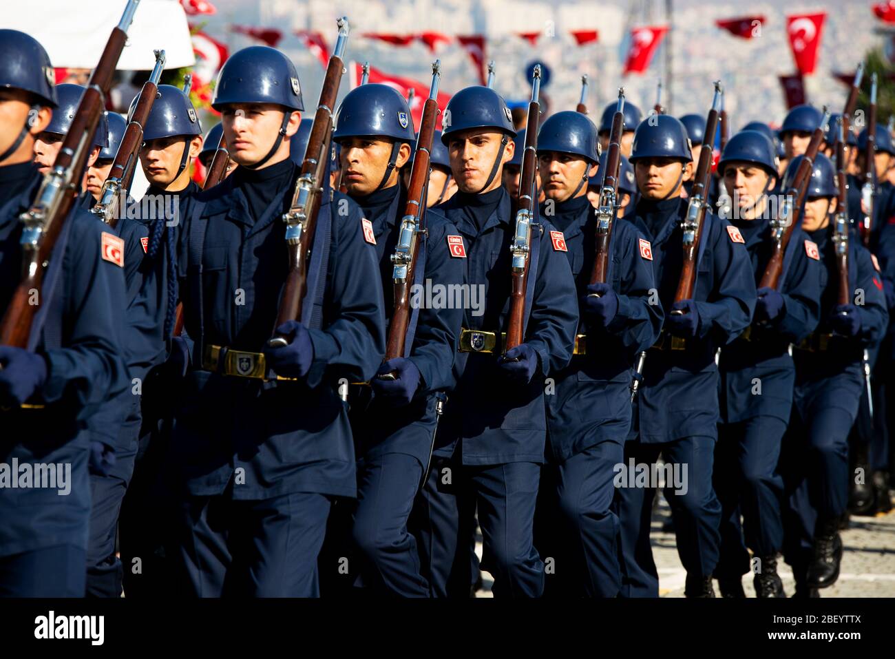 Portrait soldier walking rifle hi-res stock photography and images - Alamy