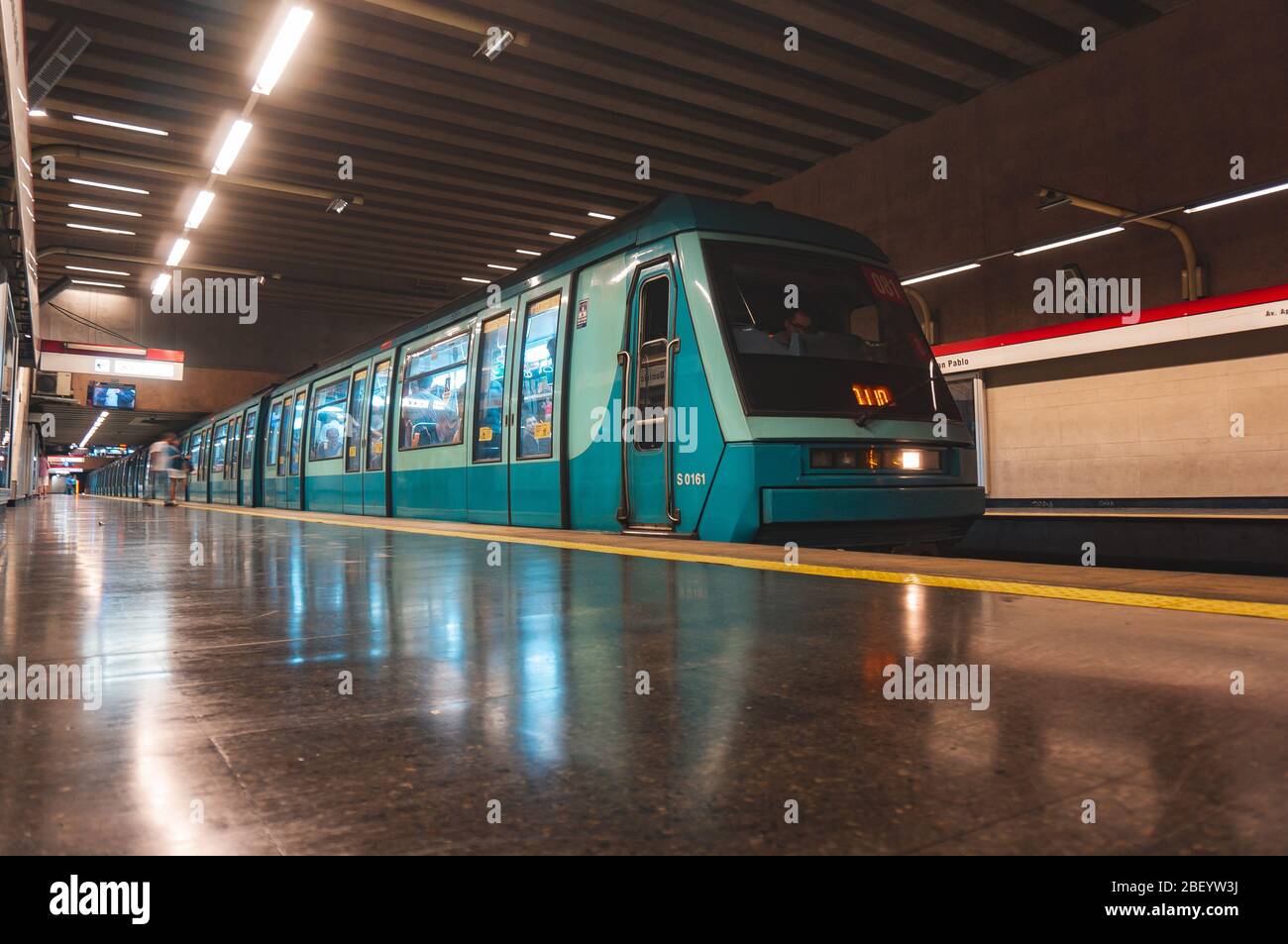 Moderno metro de santiago hi-res stock photography and images - Alamy