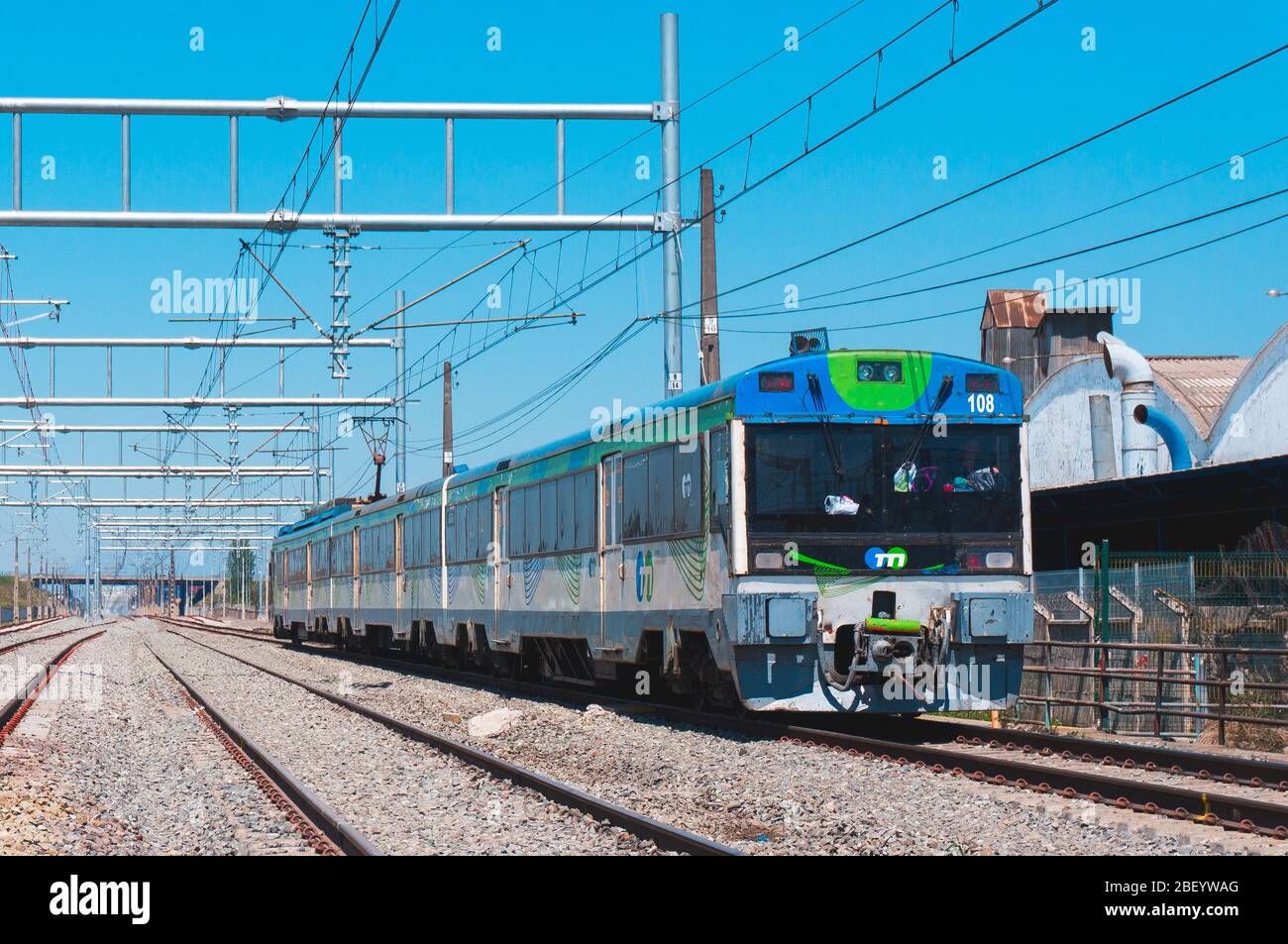 SANTIAGO, CHILE - OCTOBER 2015: A intercity train in Santiago Stock ...
