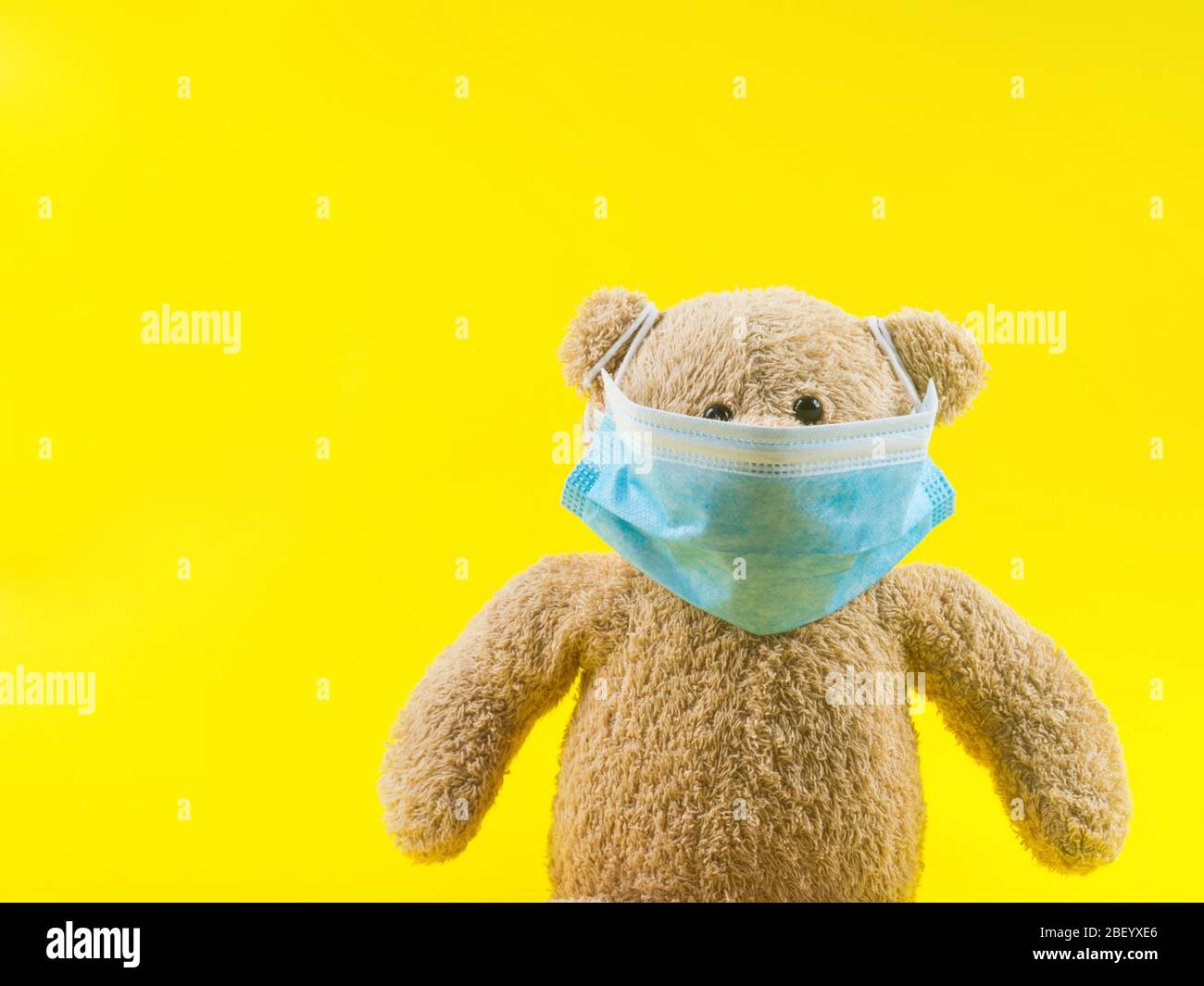 Kids toy mask hi-res stock photography and images - Alamy